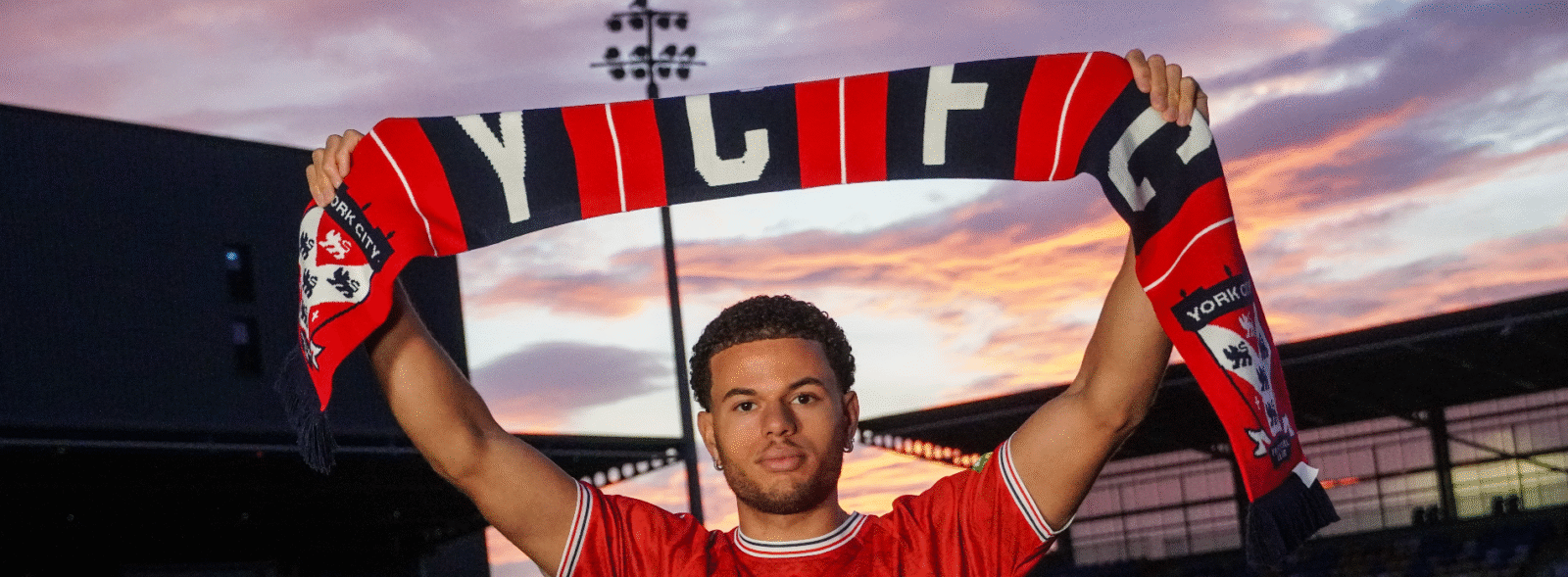 Craig Hewitt signs for the Minstermen | York City Football Club
